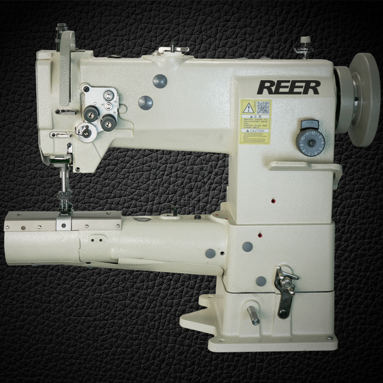 Double needle sewing machine
