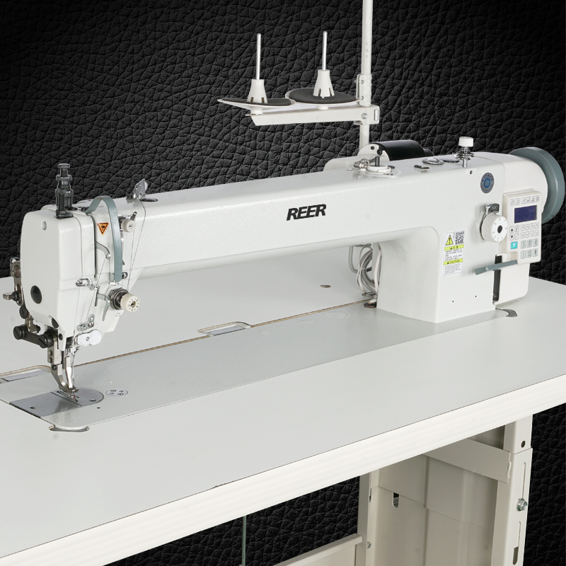 Flatbed sewing machine